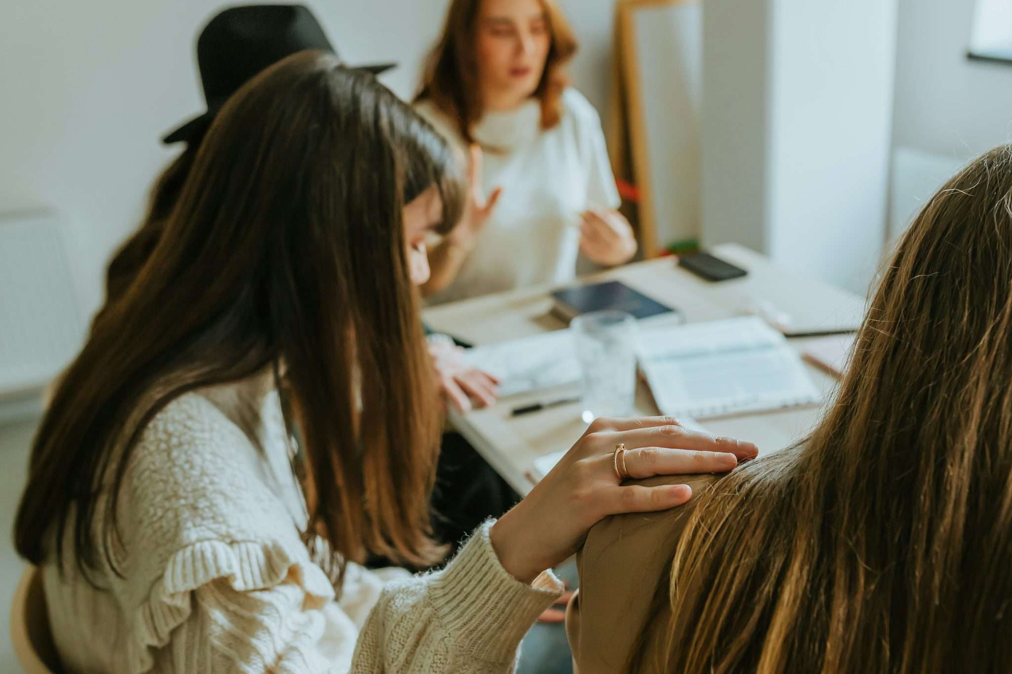 11 Prayers for Hope and Miracles During Difficult Times